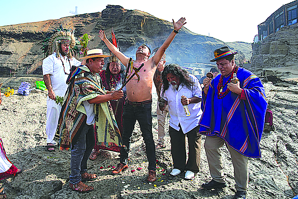 Peruvian shamans predict Maduro’s fall, continued conflicts in 2026 ...